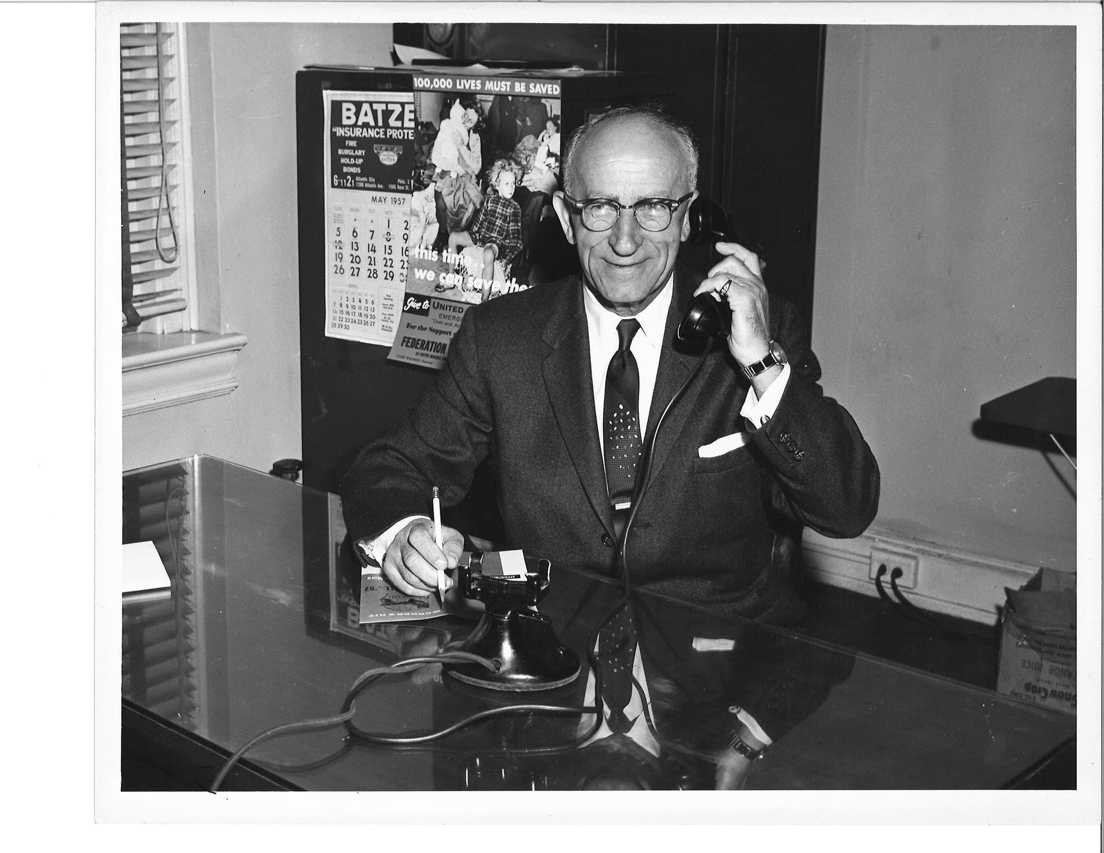 Countdown to 100 Years - Kramer Bev